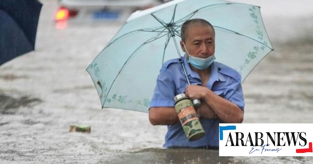 Chine: des intempéries record font au moins 16 morts, le métro inondé ...