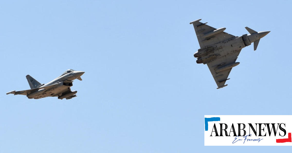 La coalition arabe cible des emplacements dans la capitale Sanaa | Arab ...