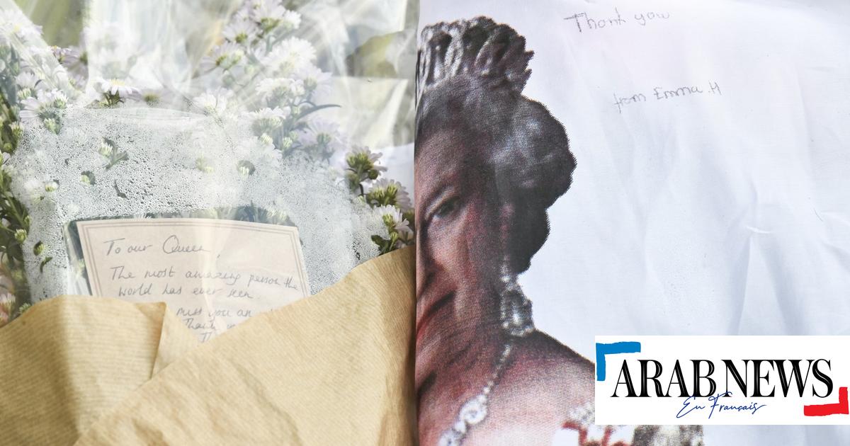 Le métro parisien rend hommage à Elizabeth II | Arab News FR