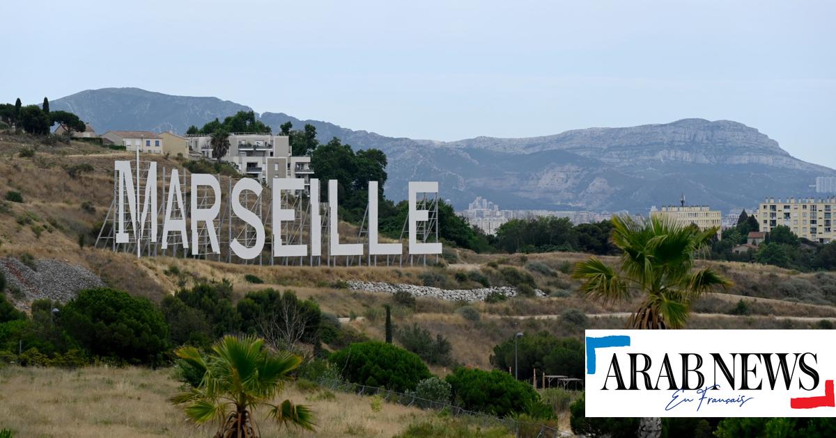 Un corps retrouvé dans le coffre d'une voiture incendiée à Marseille ...
