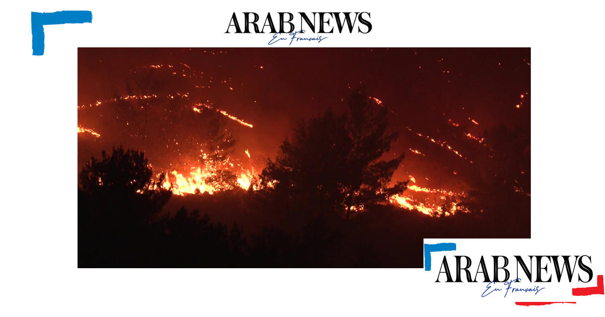 L'incendie continue à Rhodes après les évacuations de milliers de ...