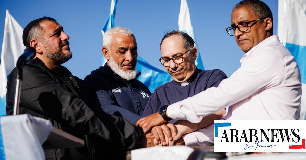 A l'appel de supporters, rassemblement pour la paix à Marseille | Arab ...