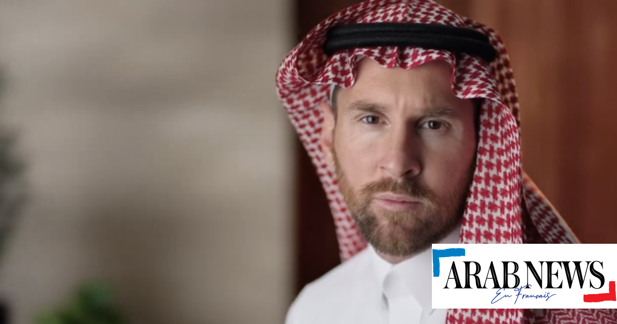 Lionel Messi porte des vêtements traditionnels saoudiens dans sa ...