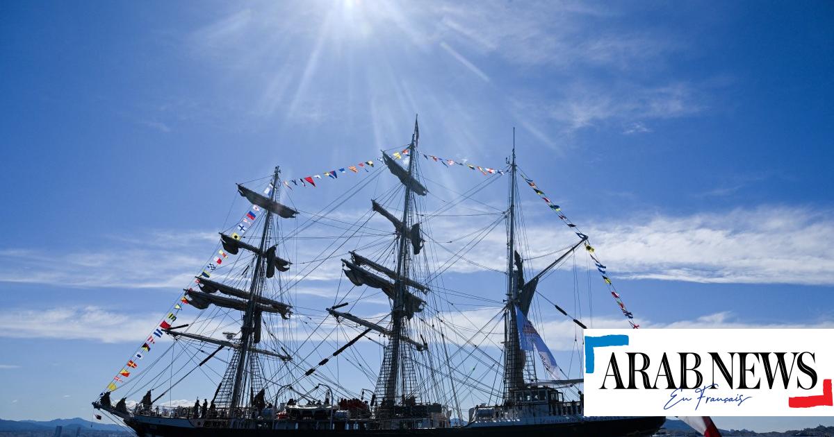JO-2024: début de la parade maritime pour l'arrivée de la flamme ...