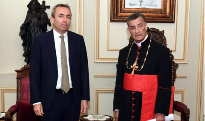 L’ambassadeur britannique au Liban accuse le Hezbollah de menacer la ...