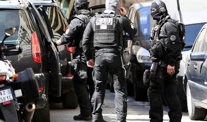 France: les juges antiterroristes ordonnent un procès contre 9 membres ...