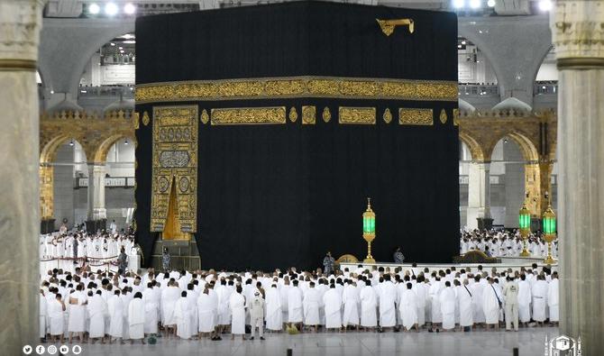 Première prière dans la Grande Mosquée de La Mecque sans distanciation ...