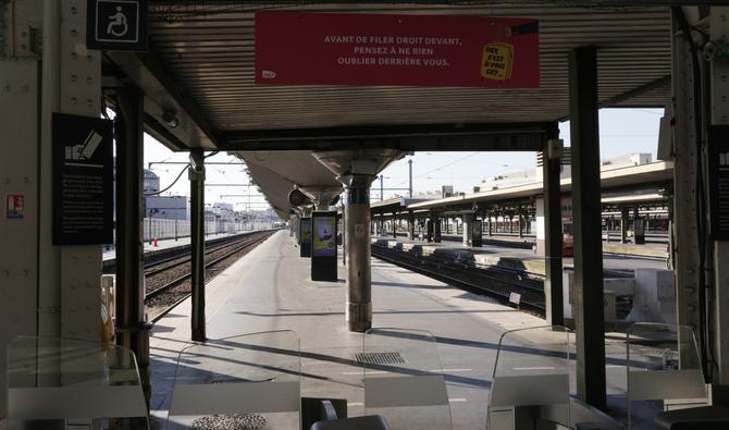 Nord: une adolescente meurt percutée par un TGV dans une gare | Arab News FR