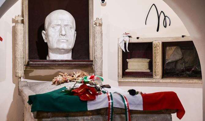 Cent ans après, le culte de Mussolini se perpétue en Italie | Arab News FR
