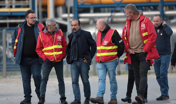 Carburants: la grève reconduite sur le site Esso-ExxonMobil de ...