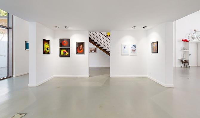 La galerie Abla Ababou accueille 12 artistes pour revisiter l’art du ...