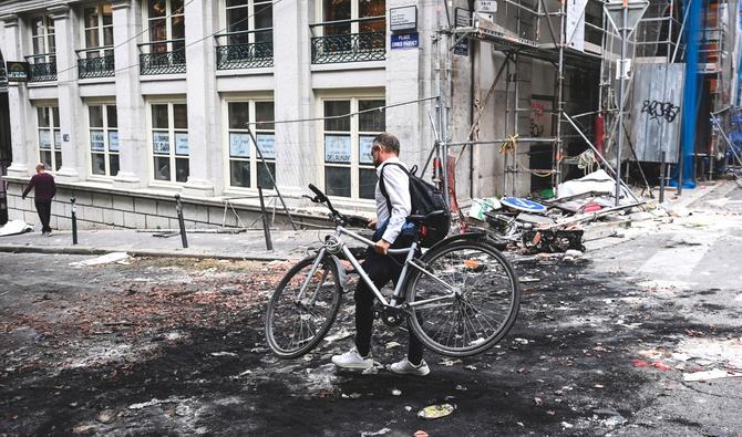 Emeutes en France: poursuite de la décrue des violences | Arab News FR