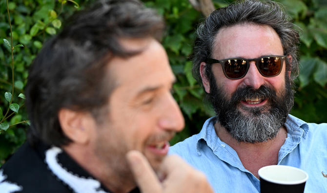 Après le succès de «Yannick», Quentin Dupieux mise sur la folie de ...