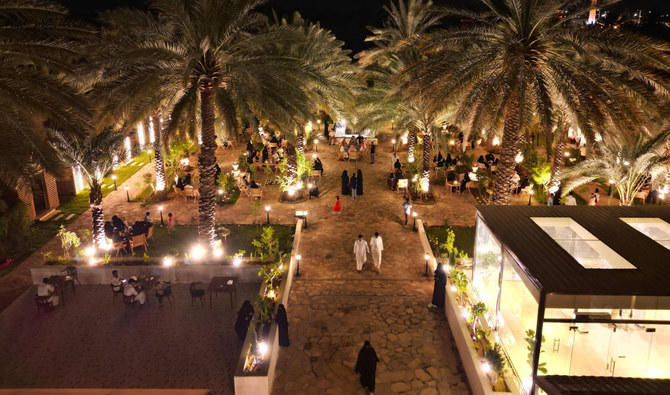 Un citoyen saoudien transforme une ferme en un paradis touristique ...