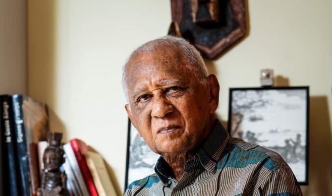 Décès en France d'Henri Lopes, écrivain et homme politique congolais ...